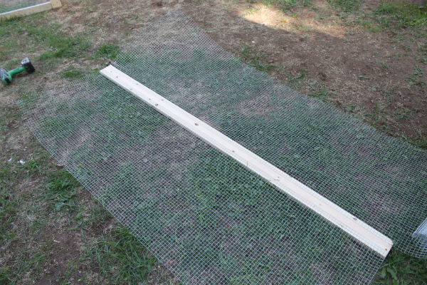 $40 DIY Chicken Coop – Scott Family Homestead